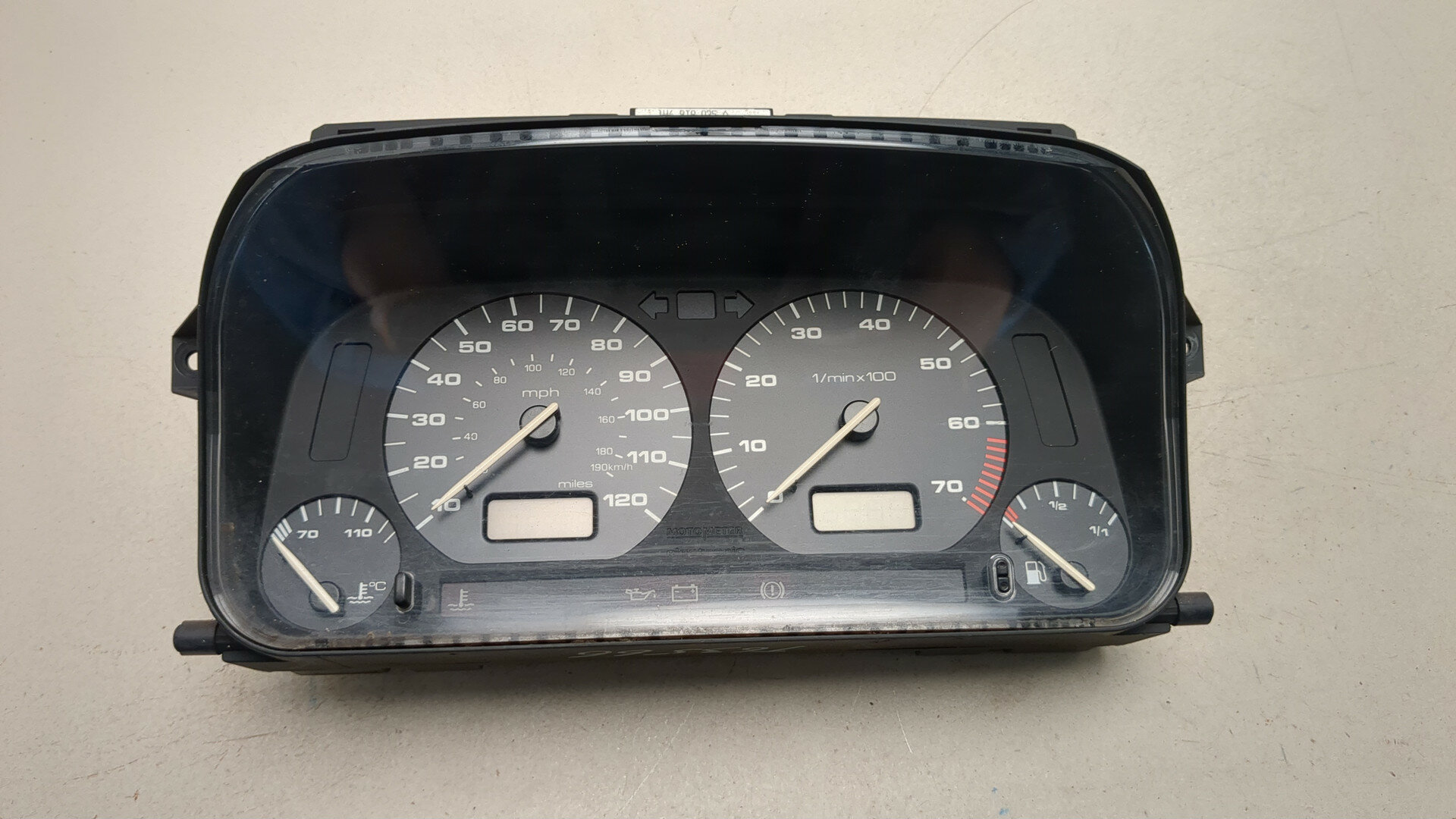 Приборная панель Volkswagen Golf 3 Б/У