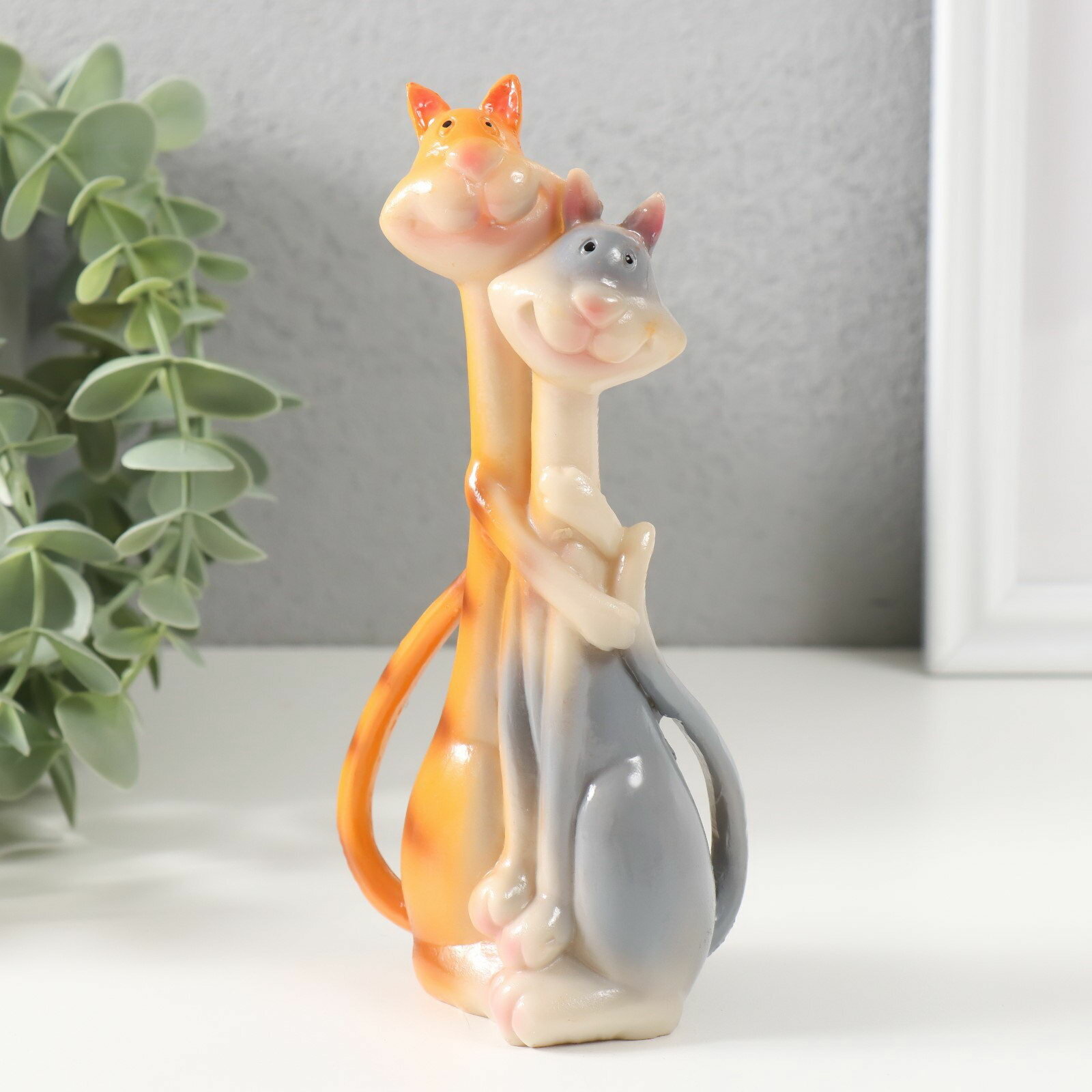 Фигурка полистоун обнимашки "Кот и кошка - полосатики", 16x7.8x5 см