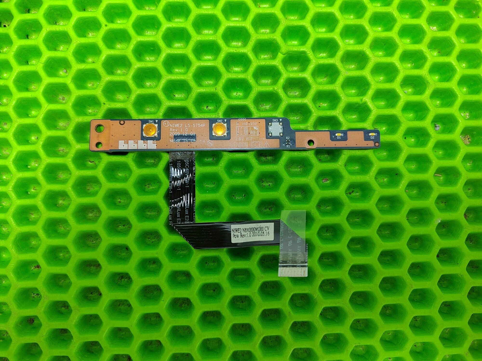 Плата включения, индикации для ноутбука Lenovo IdeaPad Z565