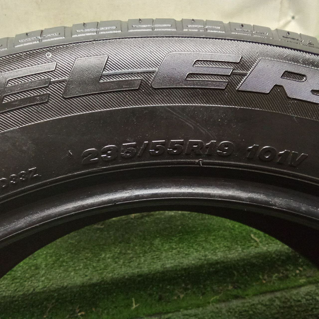 Летние шины Bridgestone Dueler H/L 33 235/55 R19 50% износ BPV481258