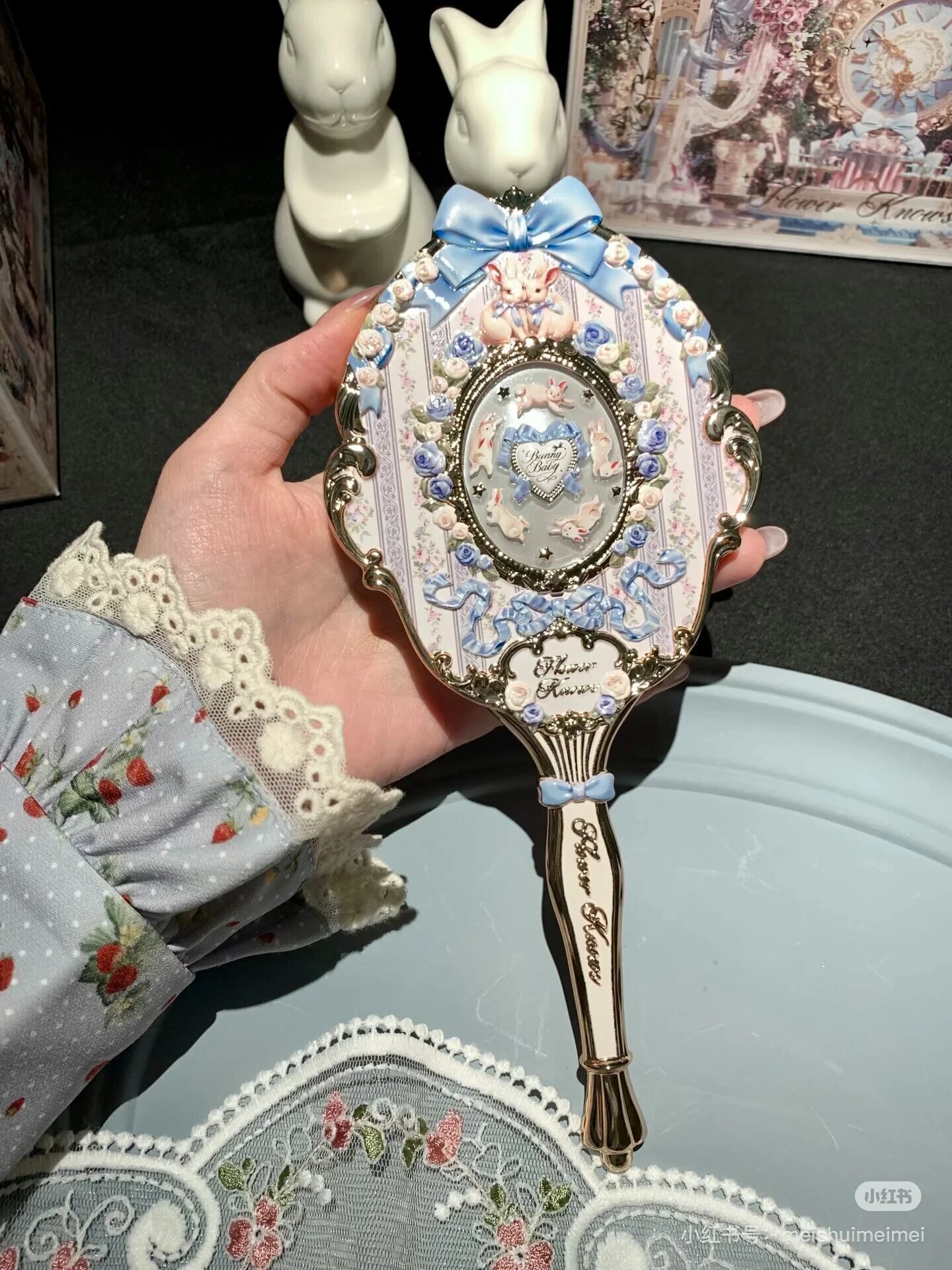 Голубое ручное зеркало Flower Know Bunny Garde