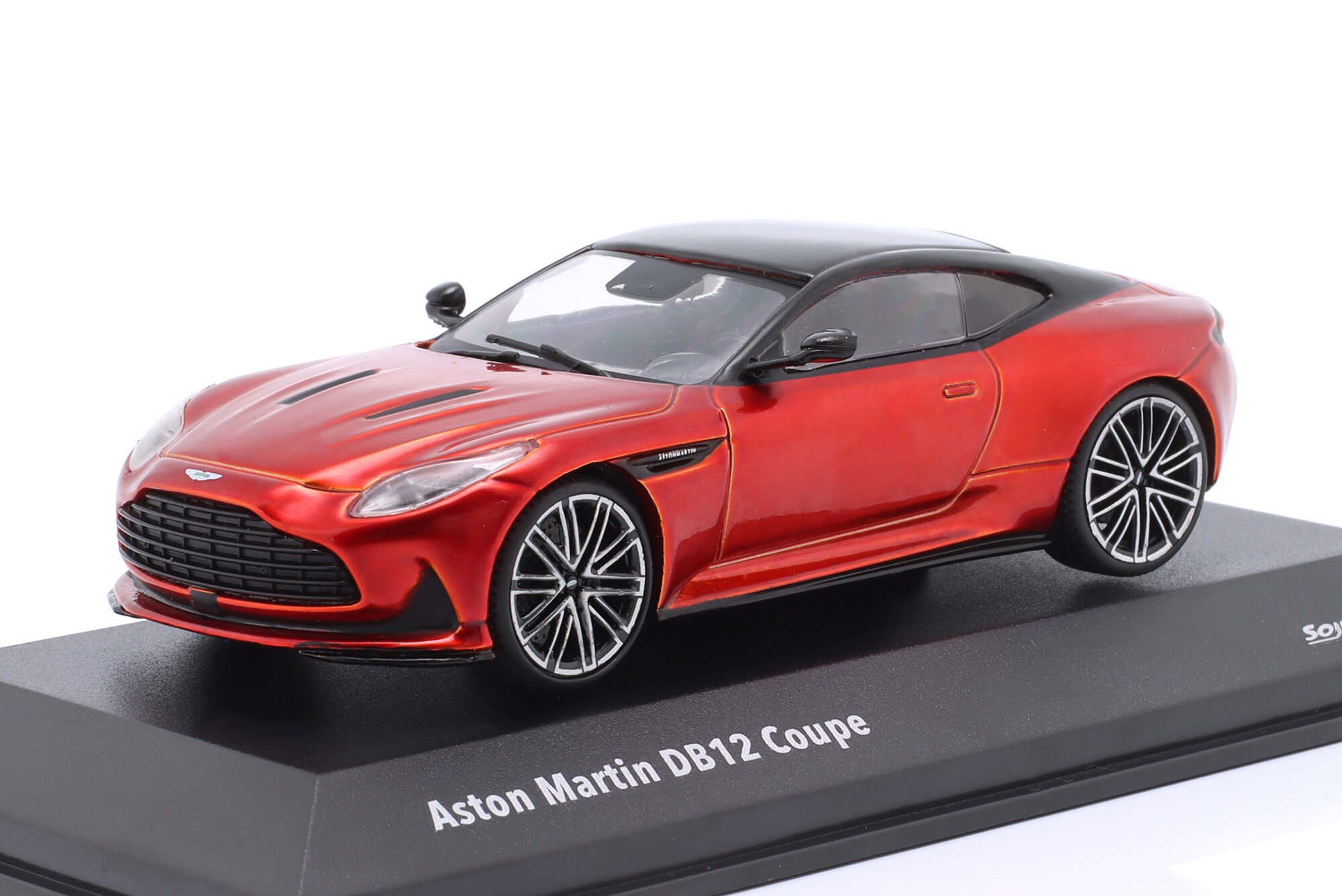 Модель коллекционная SOLIDO Aston martin DB12 coupe 2023 red metallic black
