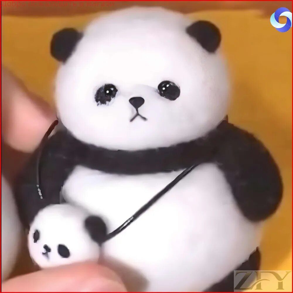 Шерстяной фетровый костюм красной панды
