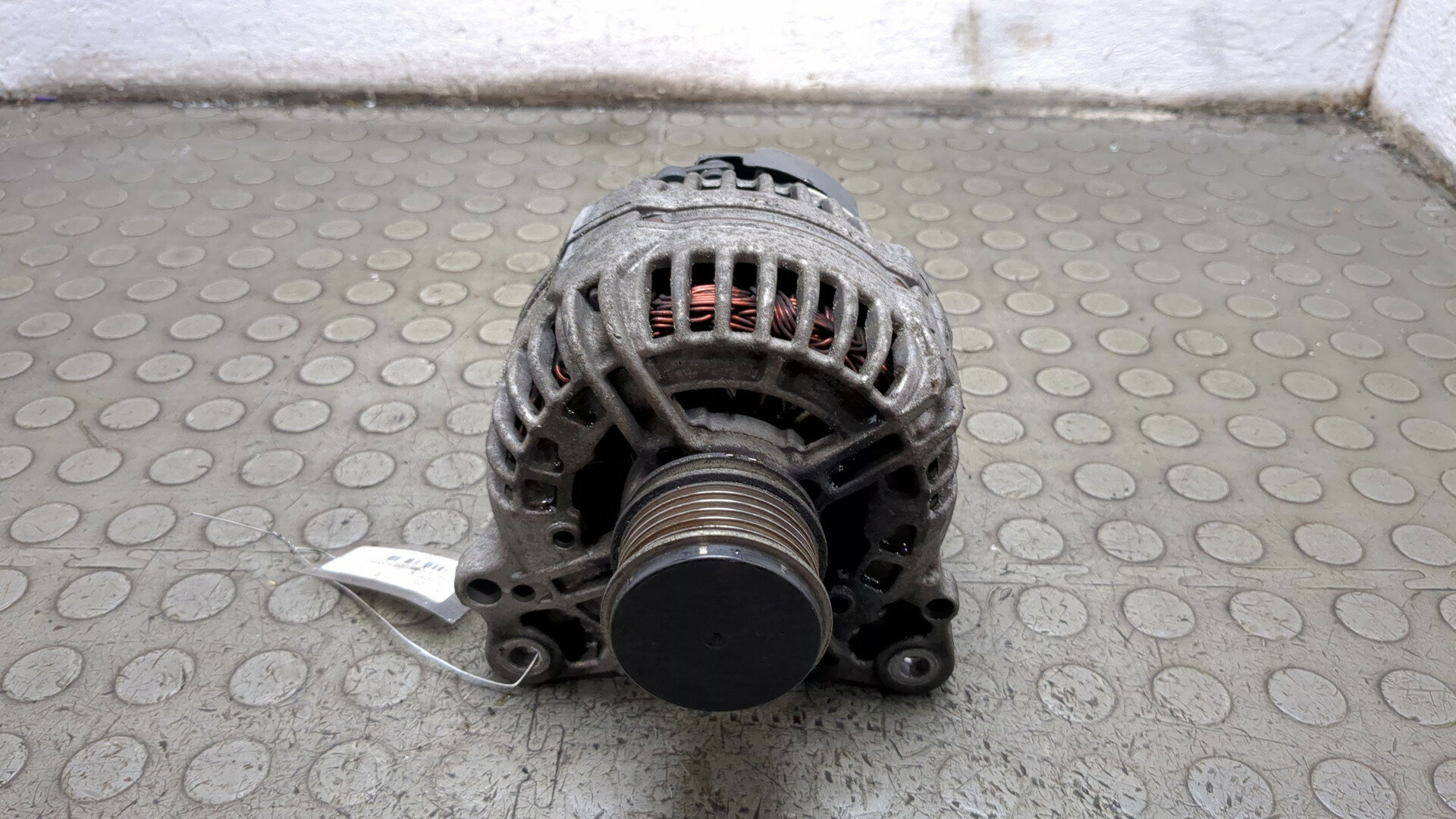 Генератор Volkswagen Golf 6 Б/У