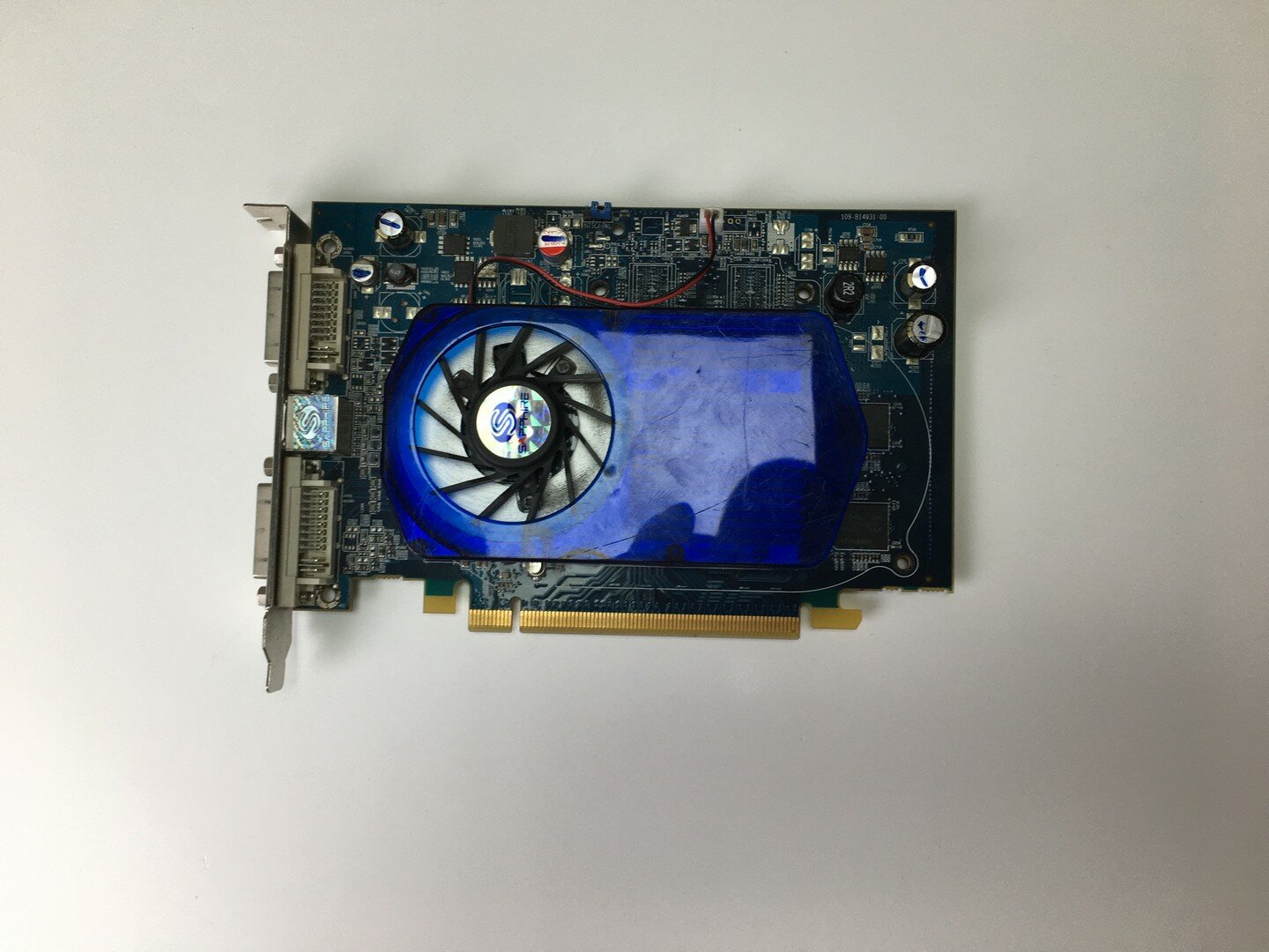 Видеокарта 256Mb Radeon X2600 Pro Sapphire HD 2600 PRO 256M 64-bit DDR2 PCI-E DUAL DVI-I/TVO, PCI-E