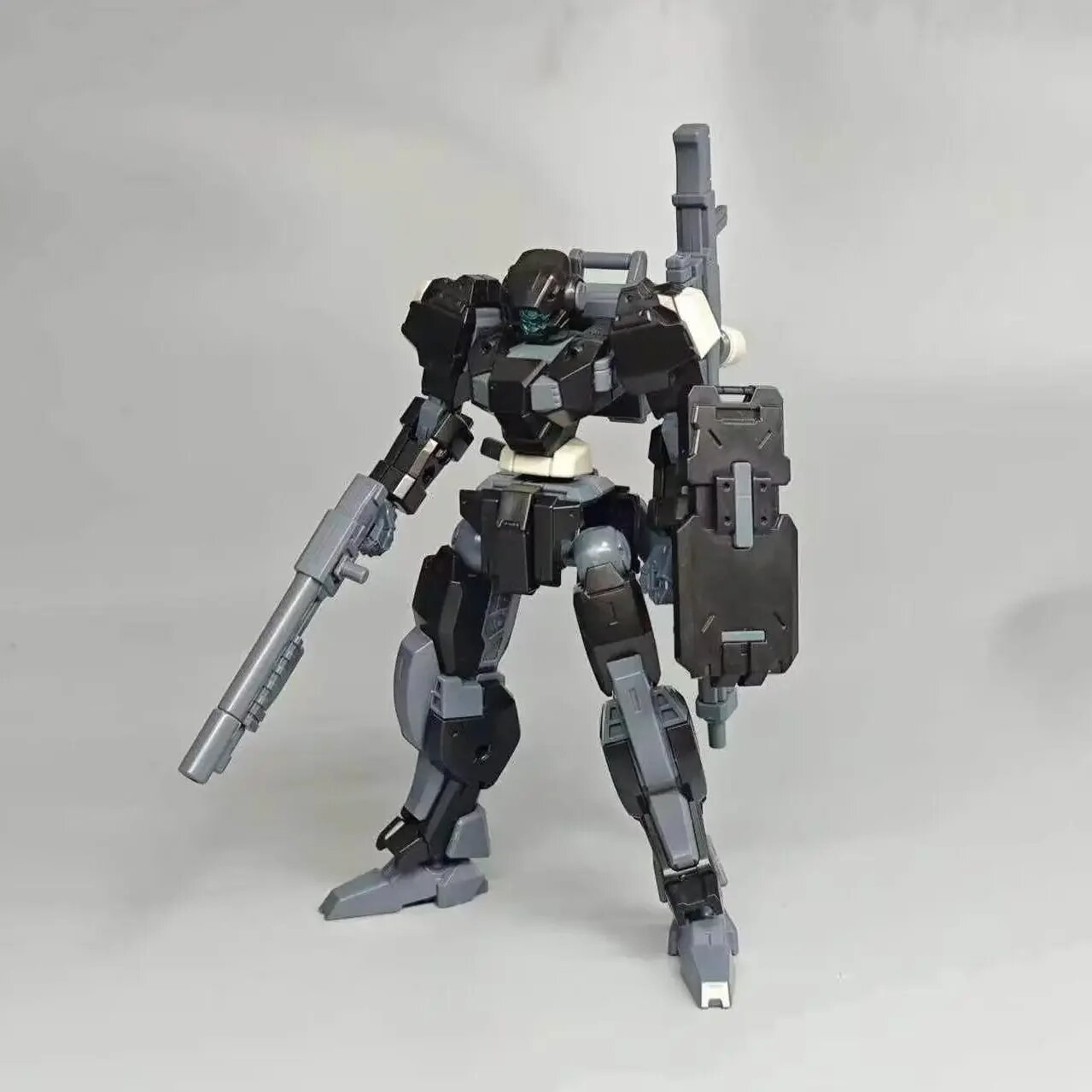 Шейх Мейнленд V-Гиланте 1/144 пластиковая модель робота Серый, with box, черный