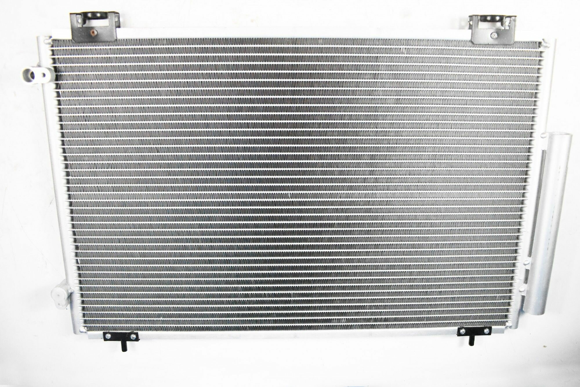 000139 Радиатор кондиционера Geely Emgrand