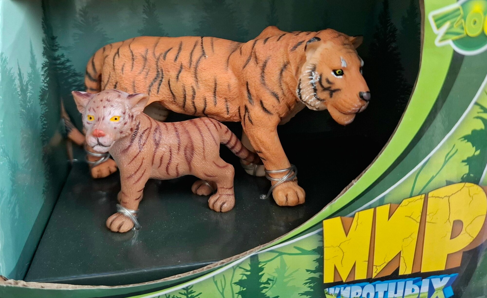 Фигурки "Хищники с потомством" 2 тигра Тигр и малыш тигренок 16 см ZOO TAV005