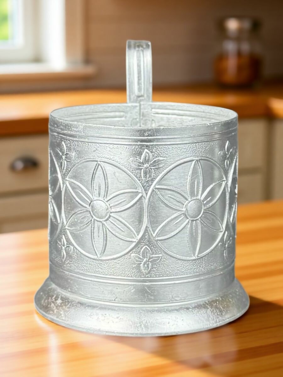 Алюминиевый подстаканник СССР, винтаж, клеймо КХИ.