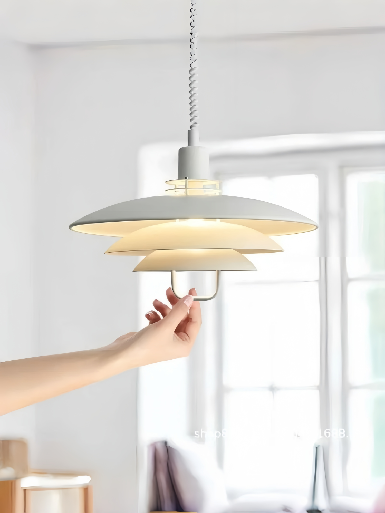 Люстра, металл, с LED-светильниками, для ресторана, бара, дома