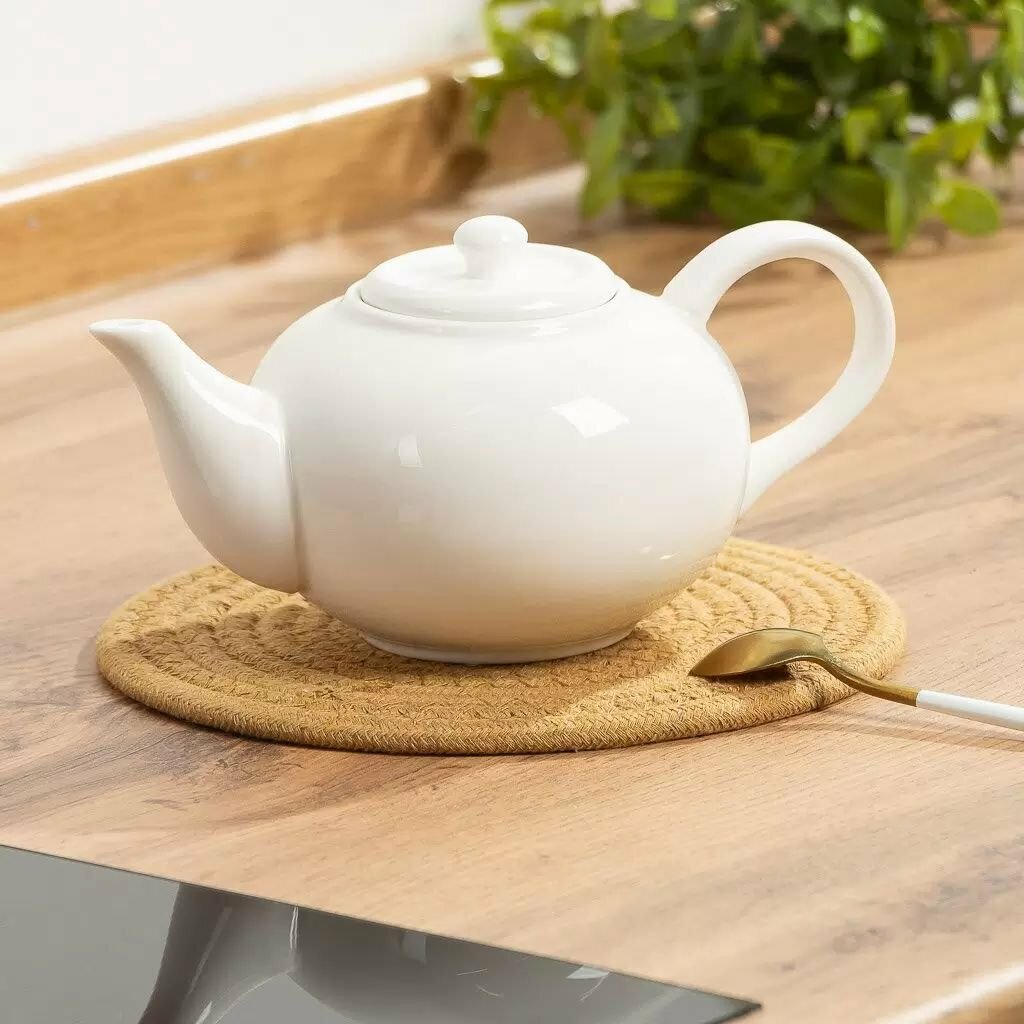 Чайник заварочный керамический Грейс 0.6 л белый, круглый, с крышкой, современный дизайн для кухни, артикул Y4-9050