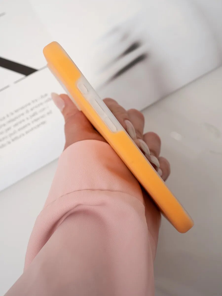 Чехол О'кейси, для iPhone 17, MagSafe, защита камеры, оранжевый — фото 1