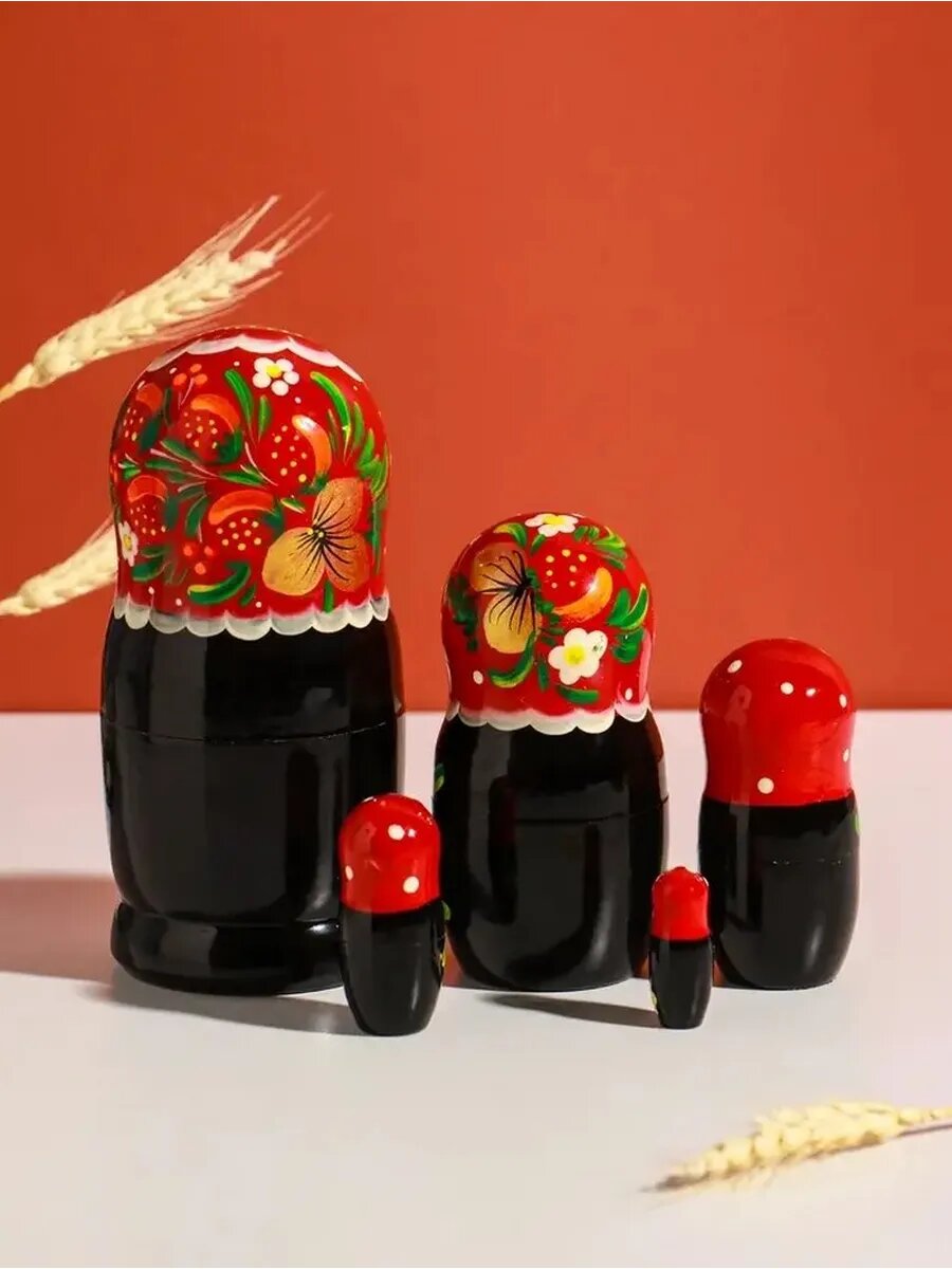 Новинка: яркая 5-кукольная матрёшка с красной головой