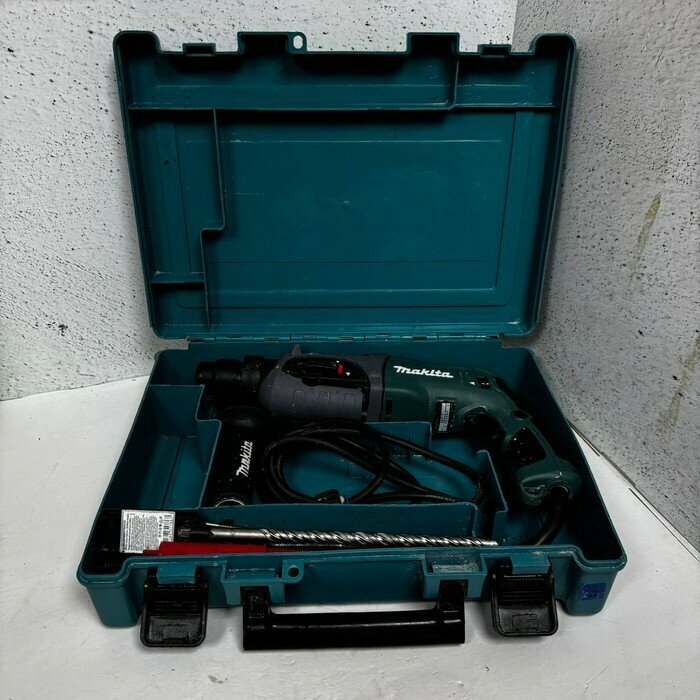Перфоратор Makita HR2470