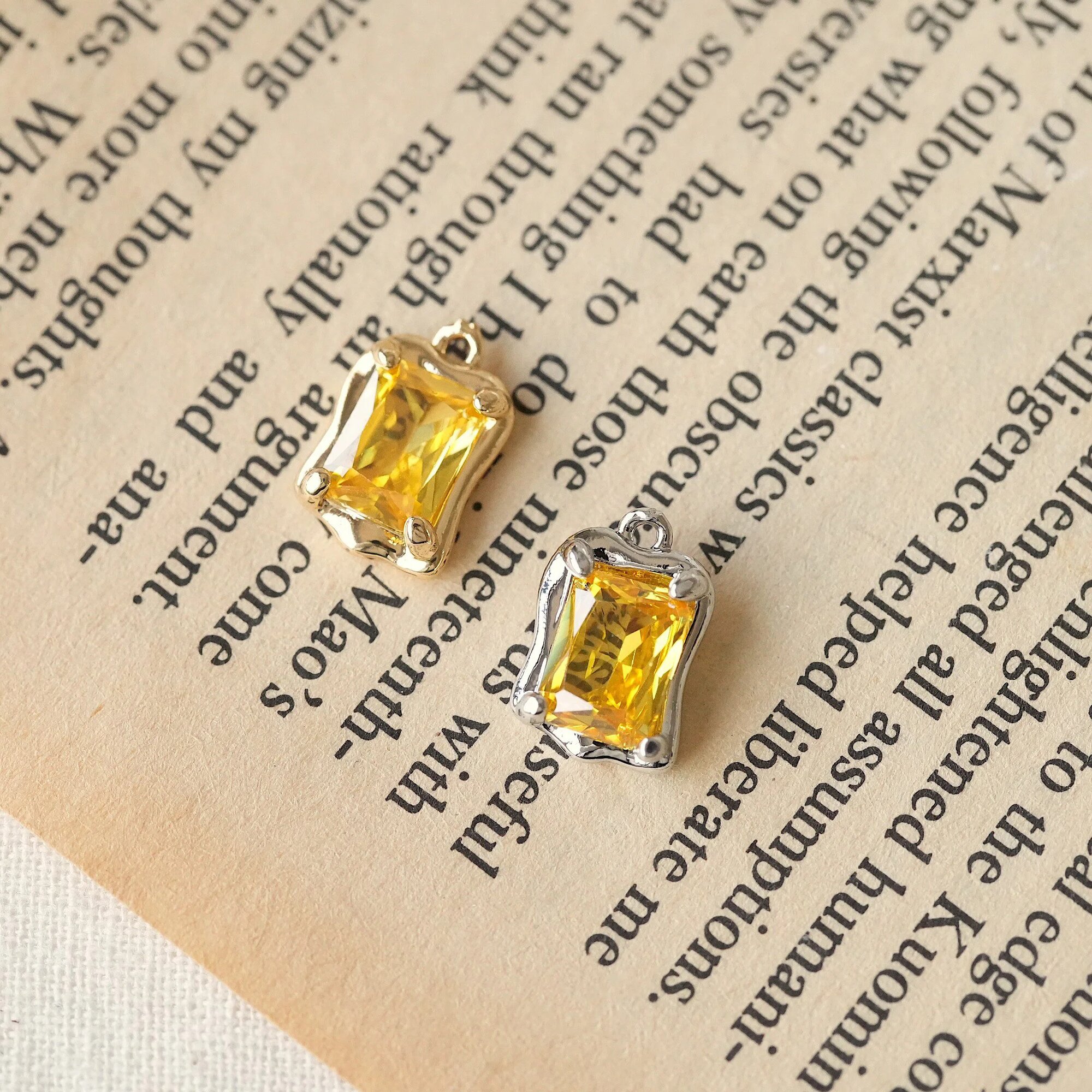 4 шт. позолоченные подвески из латуни с цирконами Gold, A-12.9x8.6mm