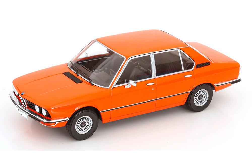 Модель коллекционная MCG Bmw 5ER E12 1973 orange
