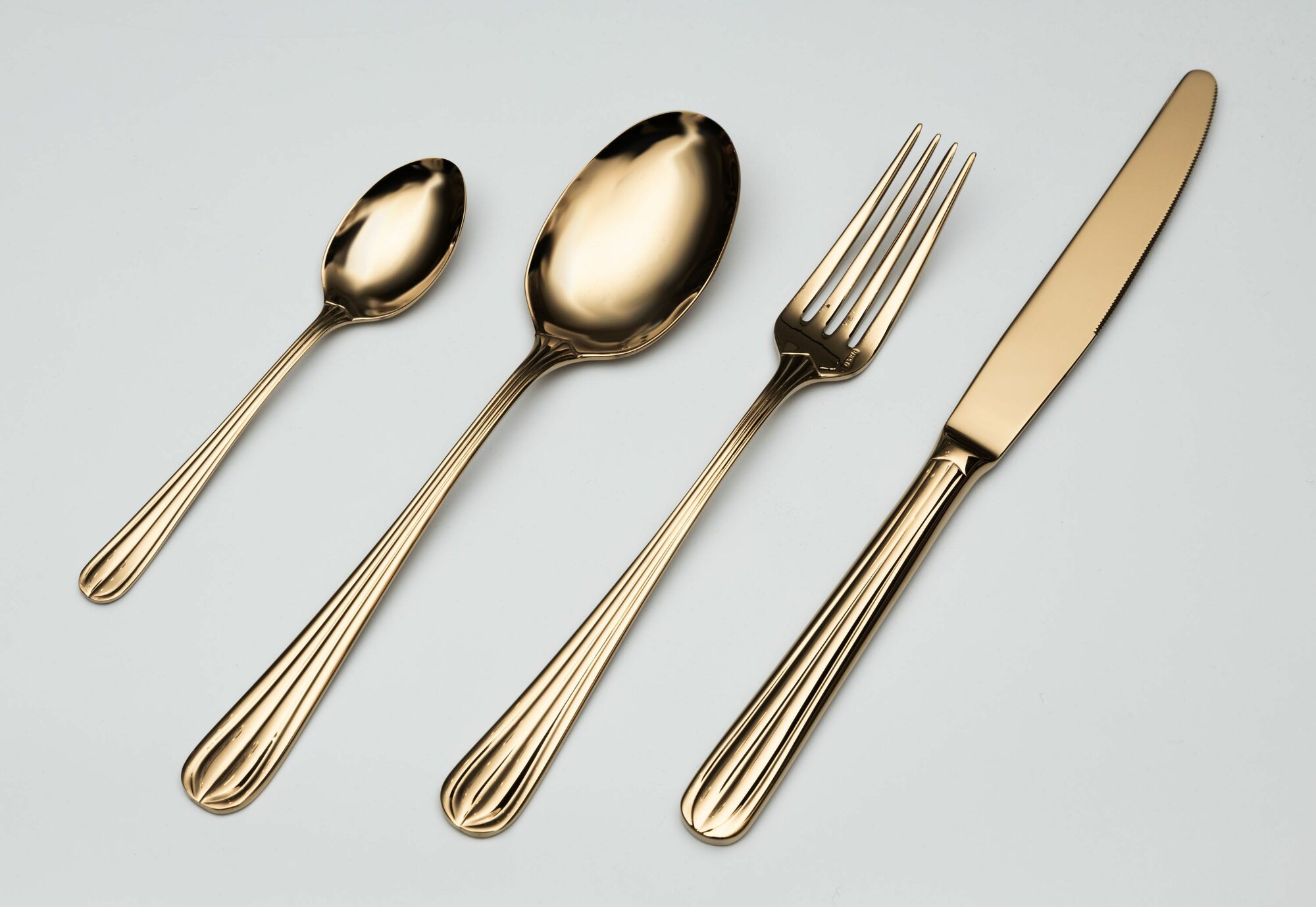 Столовые приборы Belo Inox DUO gold сталь 18/10, цвет золото, 24 шт.(6 ложек + 6 вилок + 6 ножей + 6 чайных ложек)