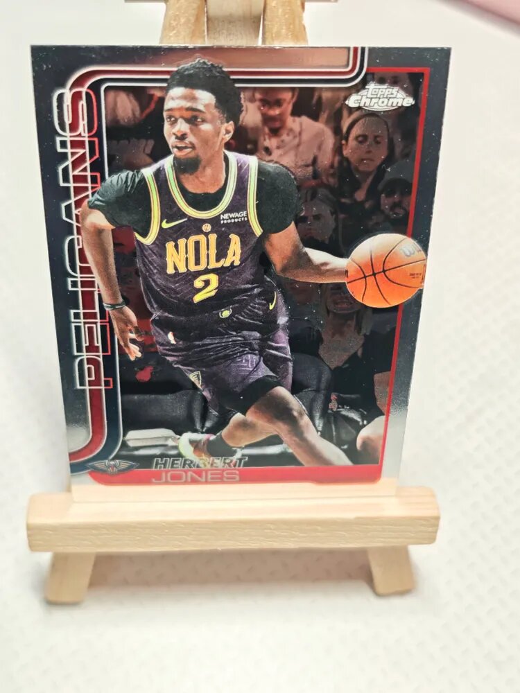 Коллекционные баскетбольные карточки Topps NBA, специальное издание.