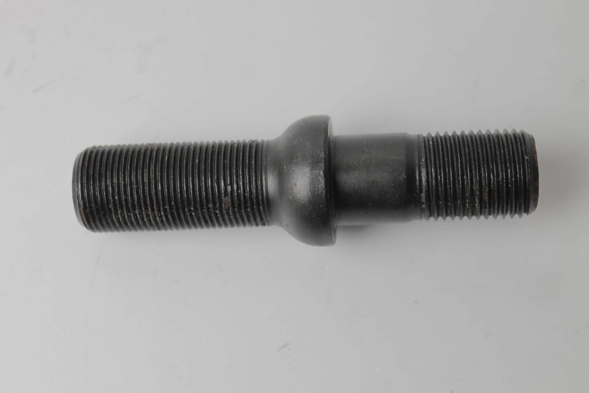 Болт колесный (шпилька) для осей BPW, M22x1.5-M22x2 L110, OEM 03.296.13.06.0
