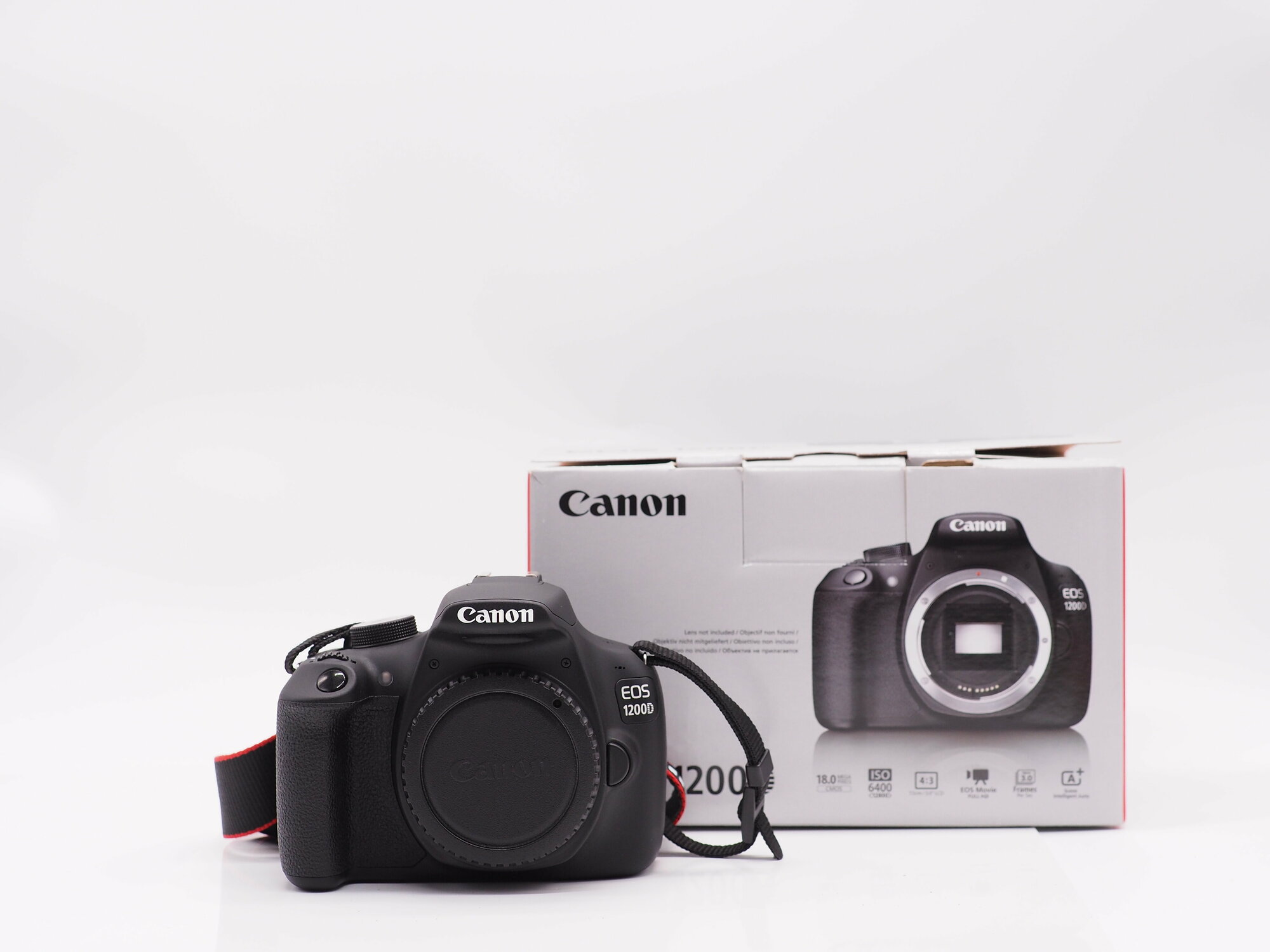 Зеркальный фотоаппарат Canon EOS 1200D Body – надёжная камера для ярких снимков каждый день