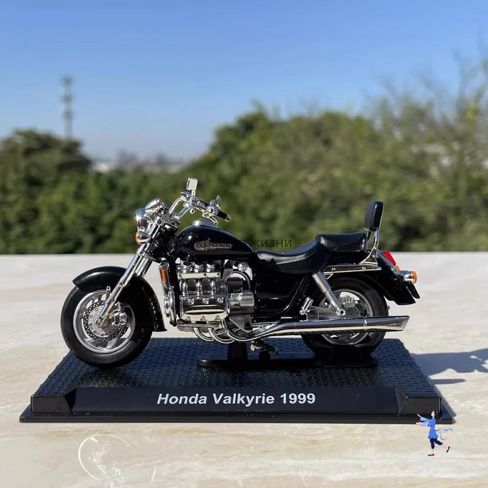 Модель мотоцикла Honda 1:24 коллекционная