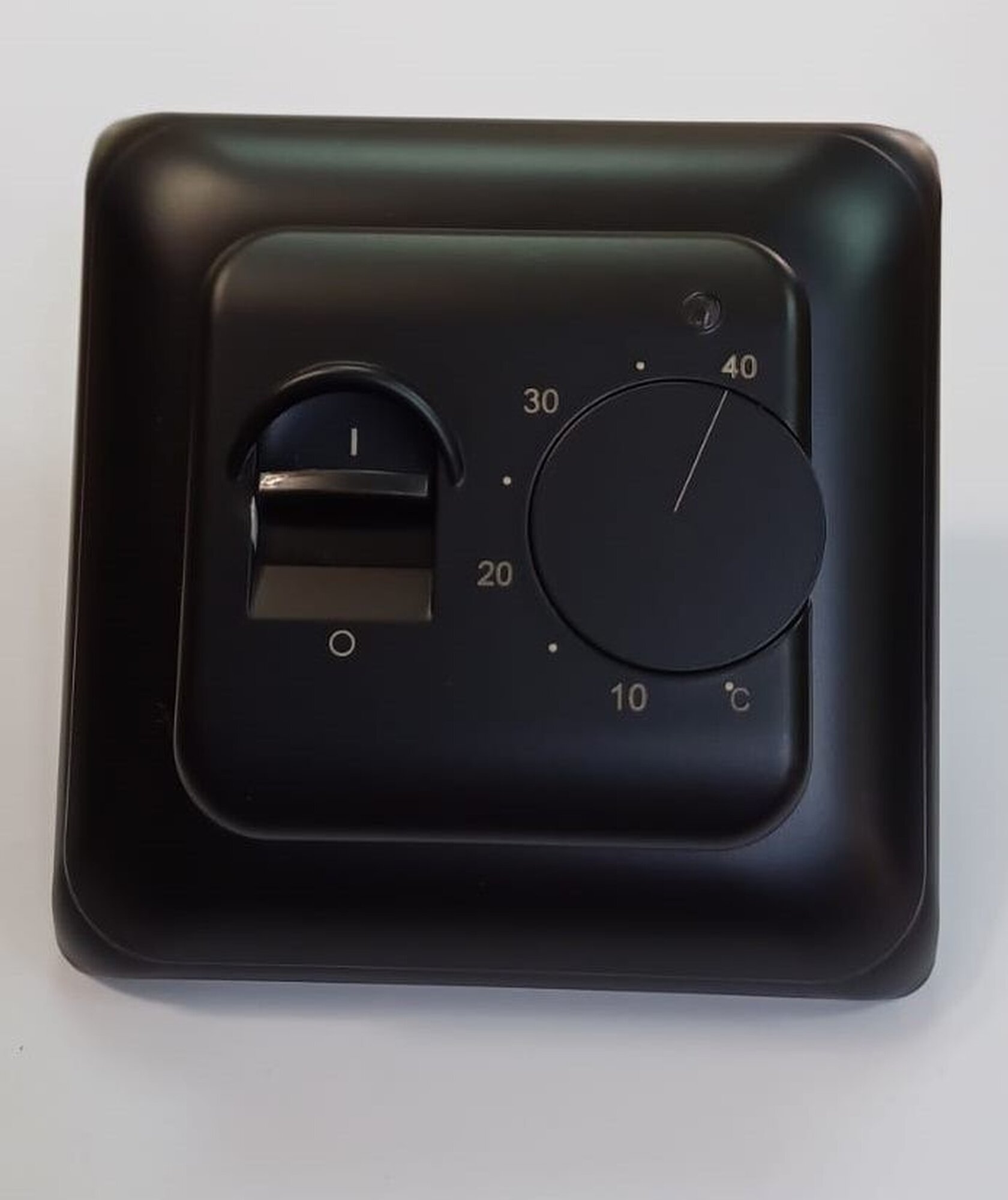 Терморегулятор механический RTC 70.26 (black) 16А черный с датчиком пола