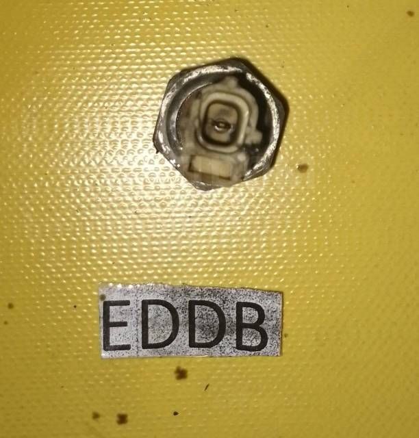 Датчик давления масла Ford EDDB Б/У с пробегом