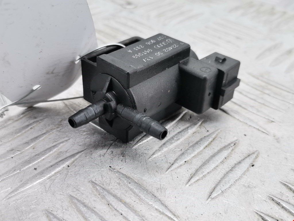 Клапан воздушный / 1803210 72240200 037906283A для Audi A3 8L (с пробегом)