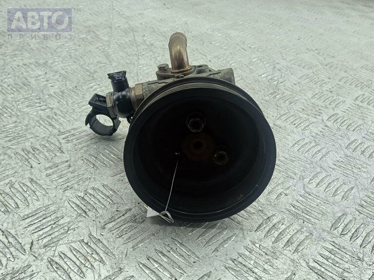 Насос гидроусилителя руля Volkswagen Golf-4