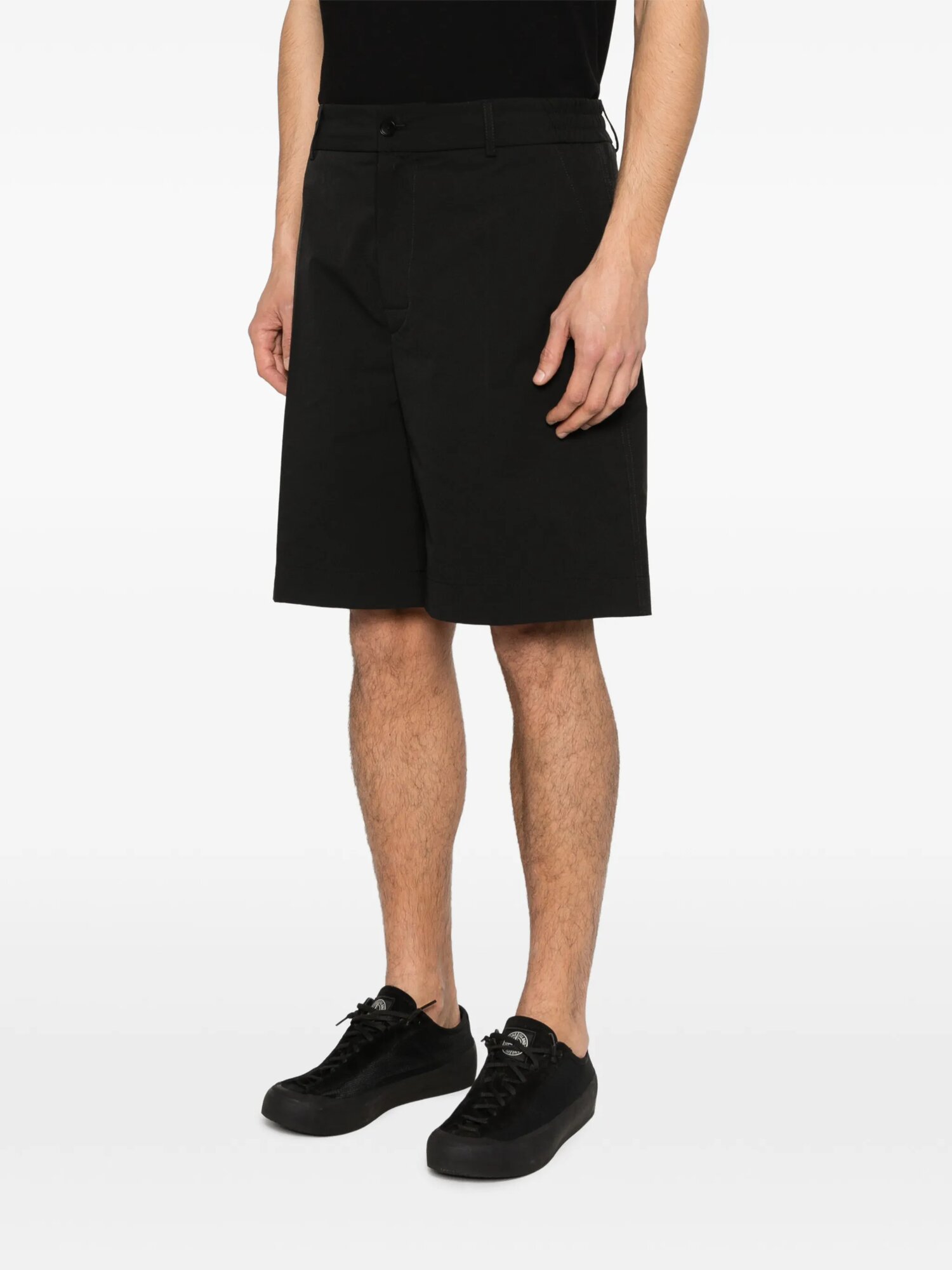 Шорты Moncler Elasticated shorts, размер 48, черный — фото 1