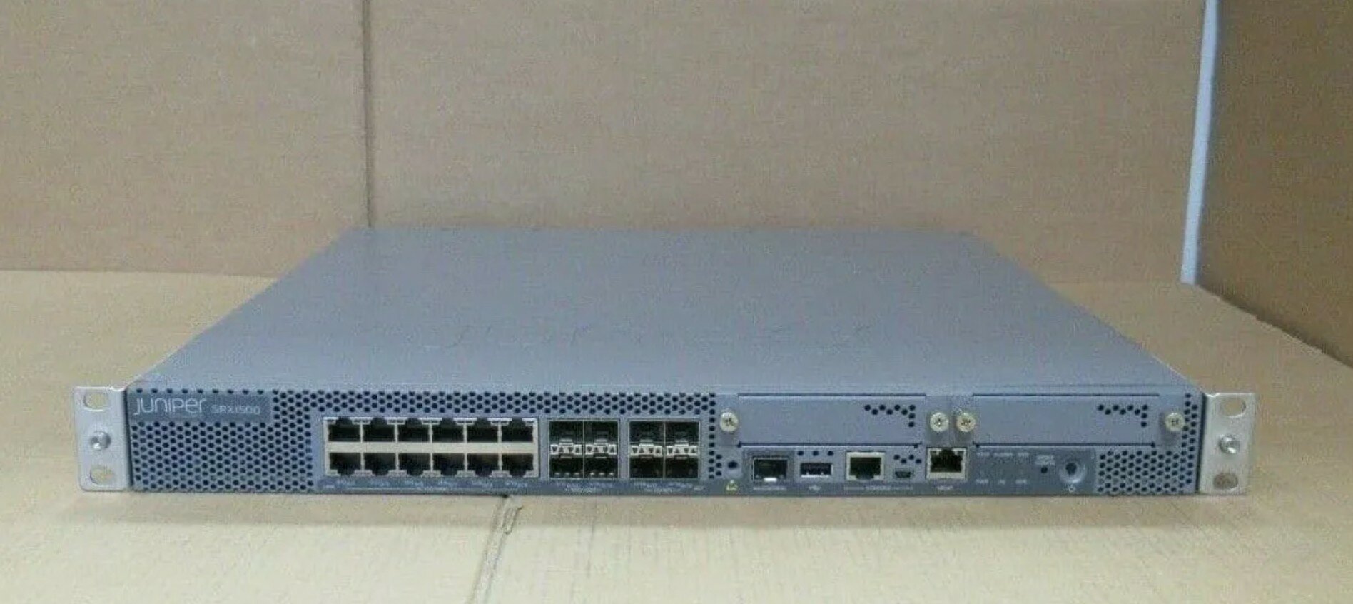 Межсетевой экран Juniper SRX1500-SYS-JB-AC
