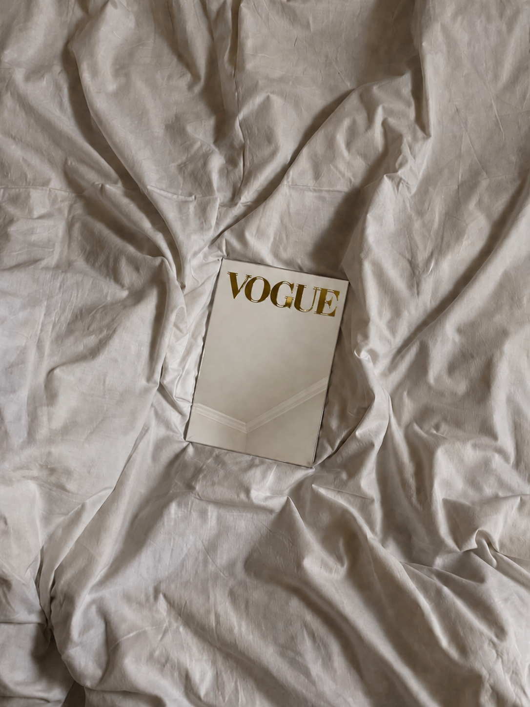 Интерьерное зеркало "VOGUE", 21х30 см, настенное крепление, цвет золотой, бренд Zrcatko