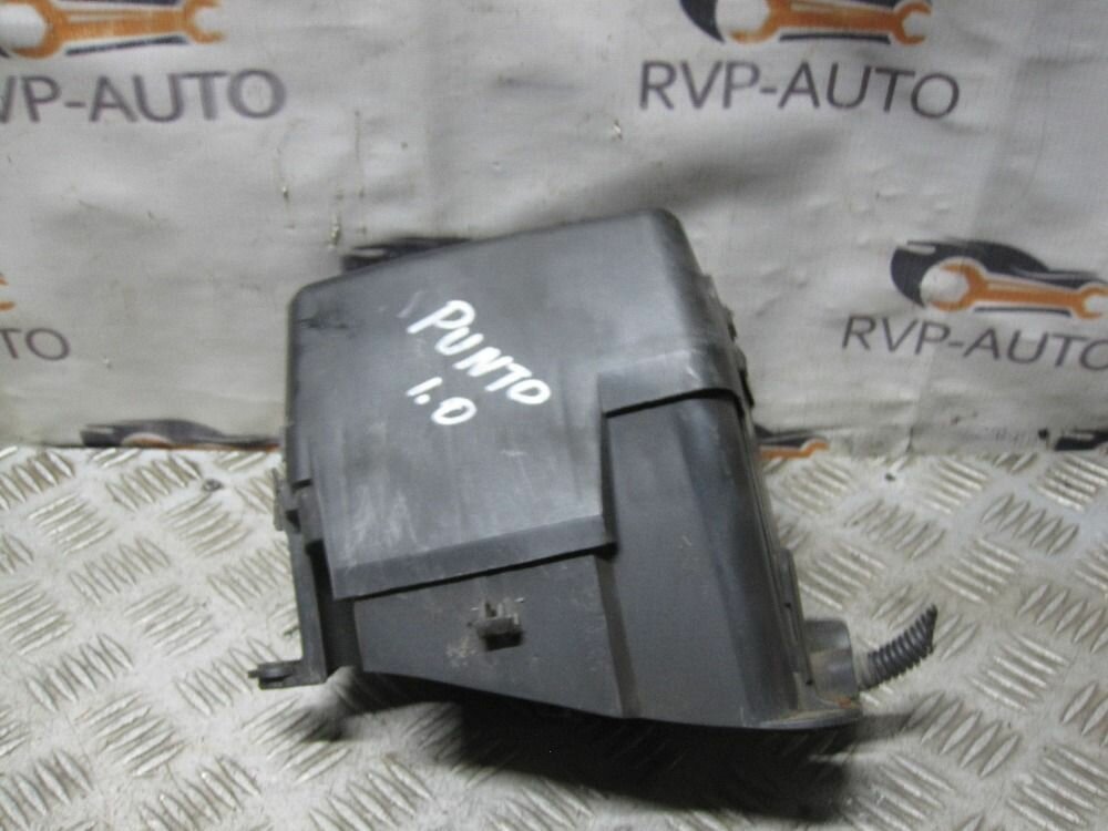 Блок предохранителей Fiat Punto 2 1999—2003