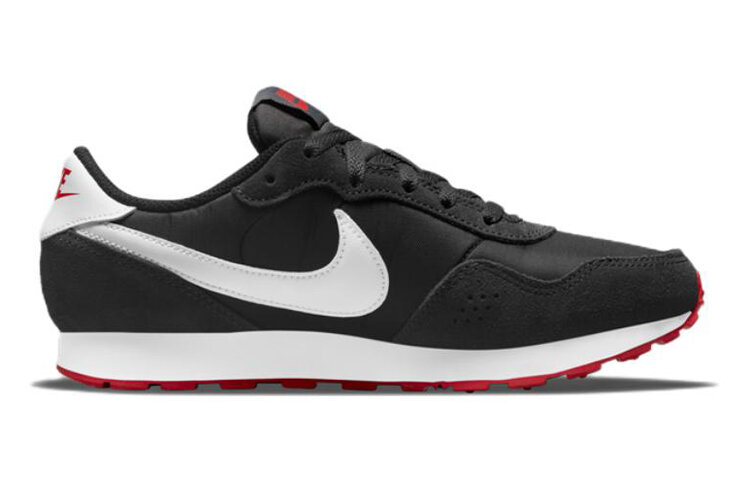 Кеды NIKE MD Valiant, размер 36 EU, красный, белый, черный — фото 1