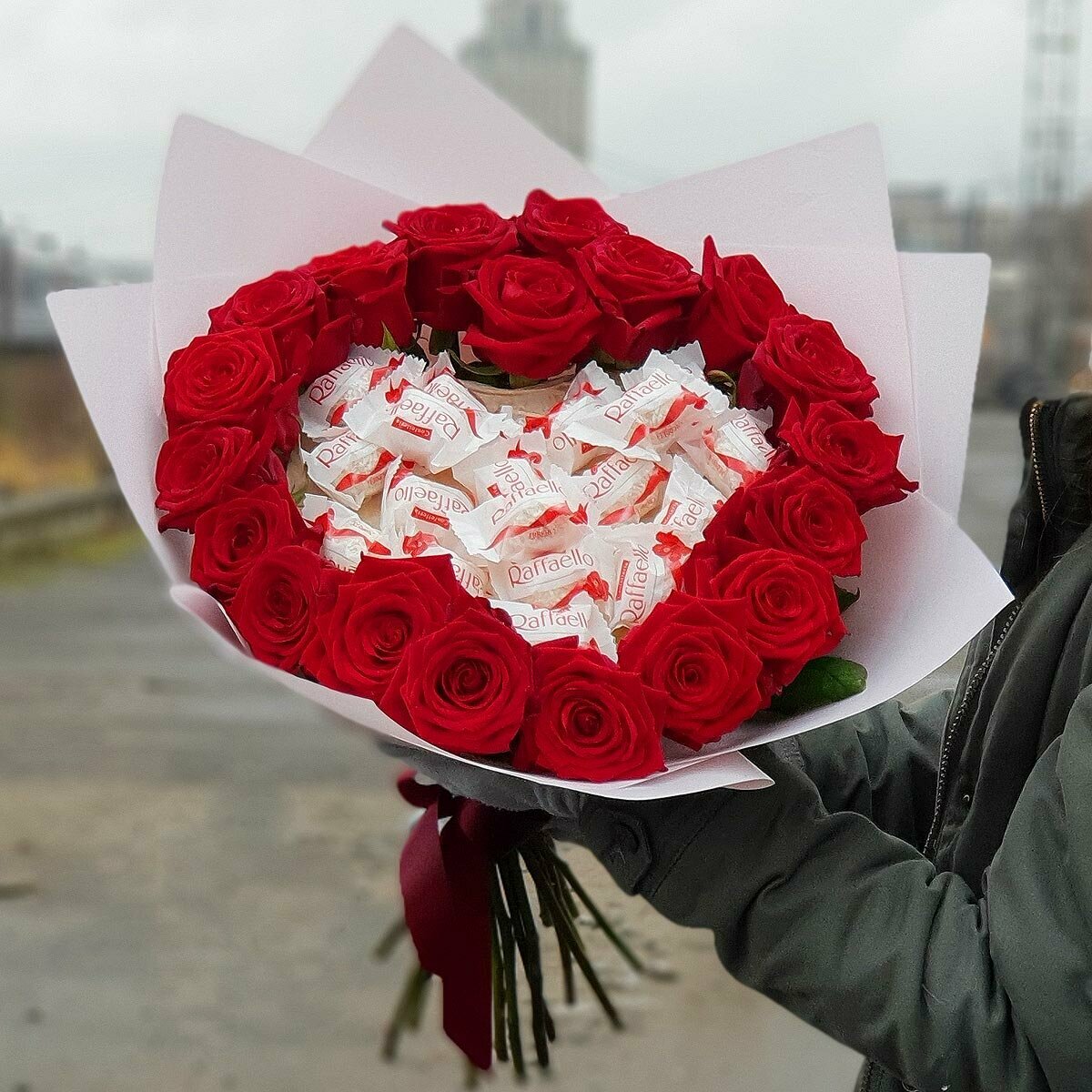 Букет "Сладкое Сердце", розы, конфеты, большой, высота 45см, красный