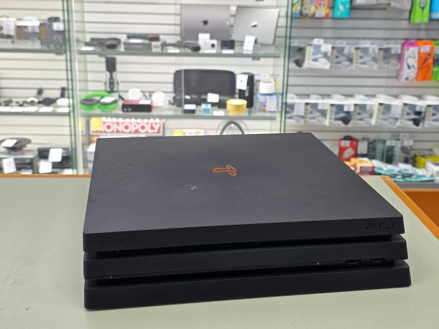 Игровая приставка Sony PlayStation 4 Pro Б/У Уценка