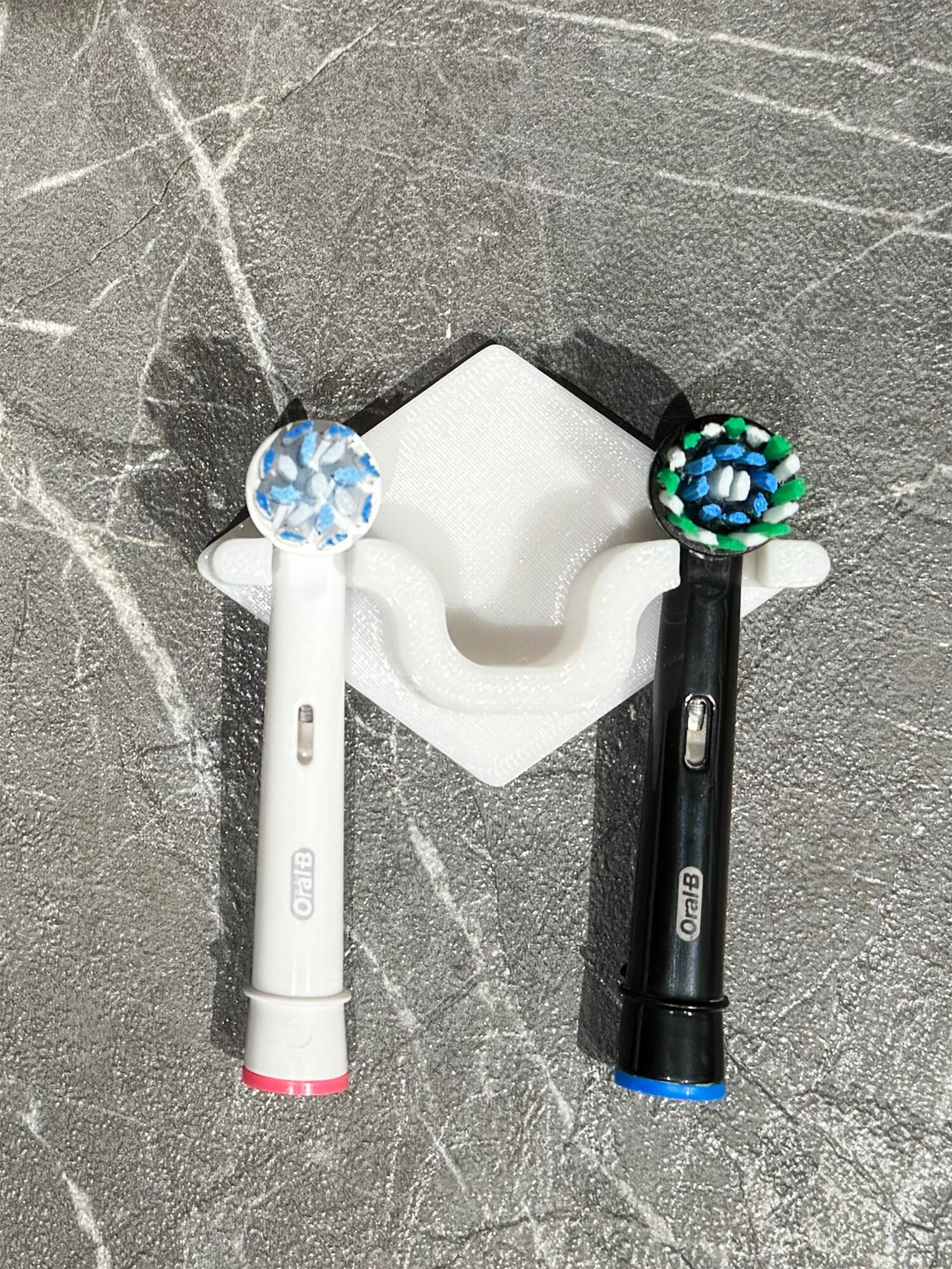 Настенный держатель для насадок электрической зубной щетки Oral-B, на 2 щетки