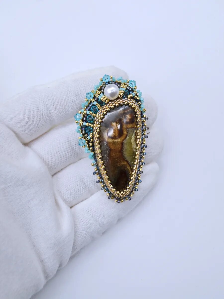 Брошь, кристаллы Swarovski, кристалл