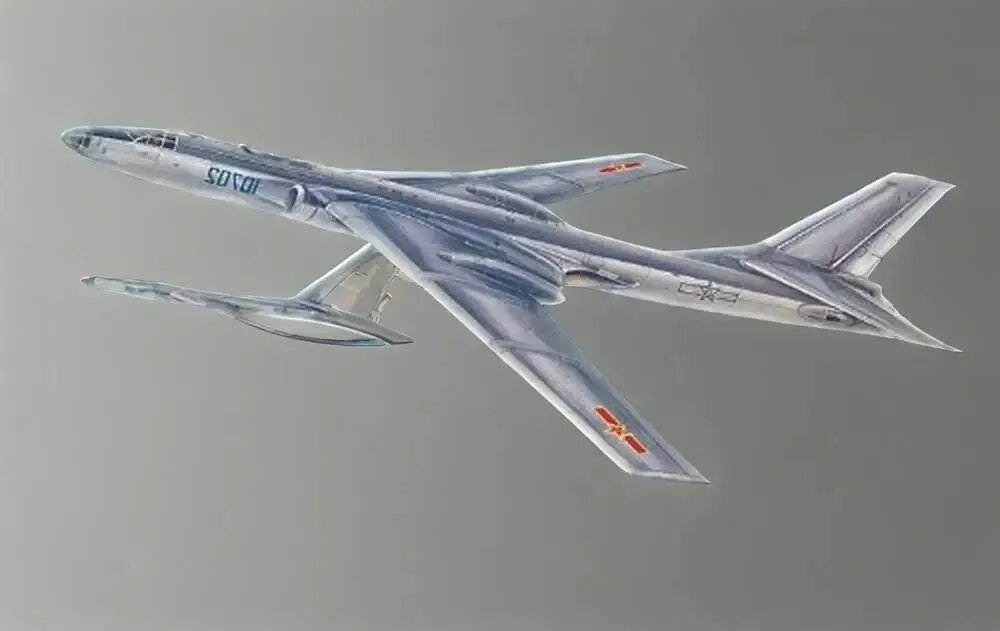 Сборная модель самолета Trumpeter 1/72 01612 Ту-16К-26 "Барсук" (китайский H-6) в масштабе