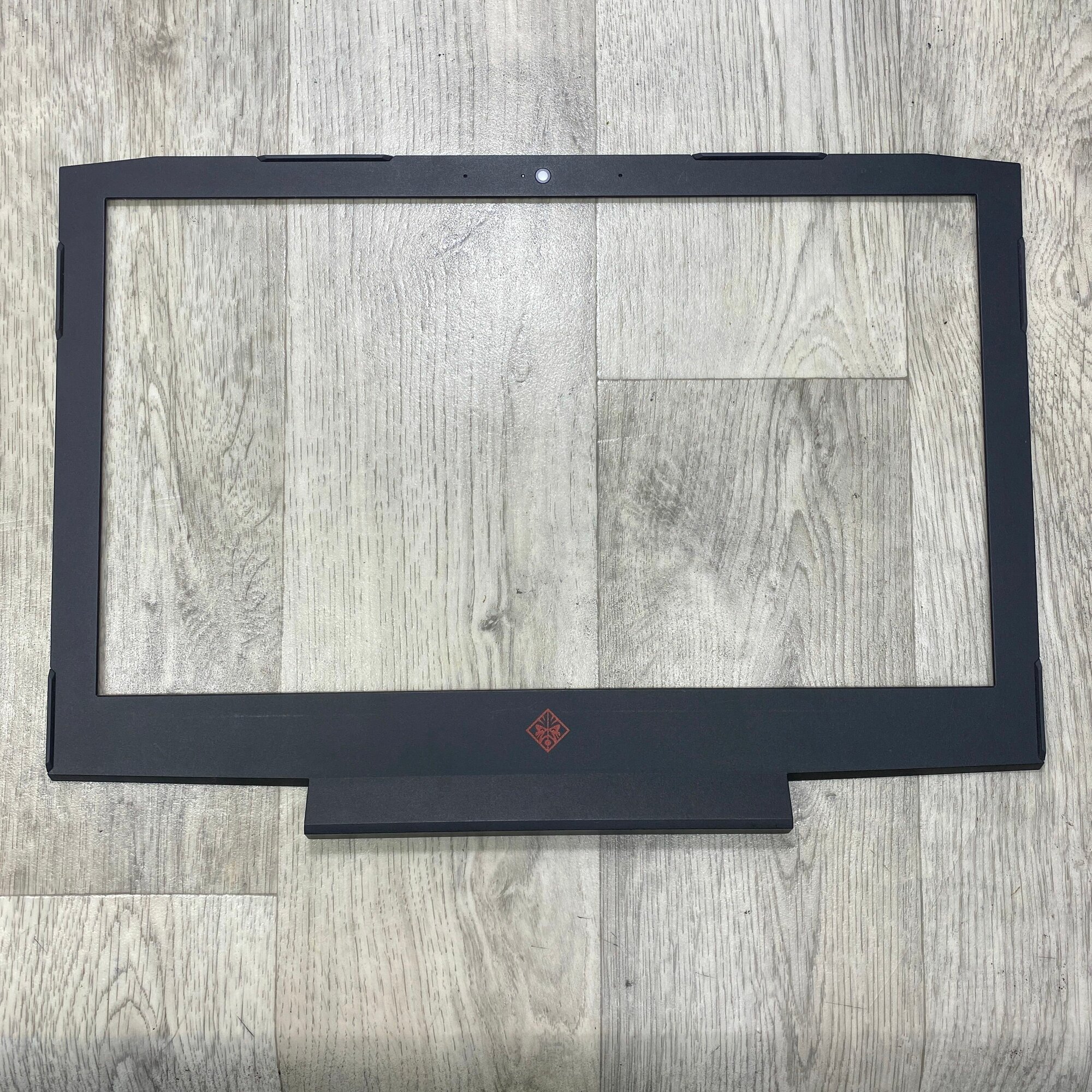 Рамка матрицы HP Omen 15-ce018ur