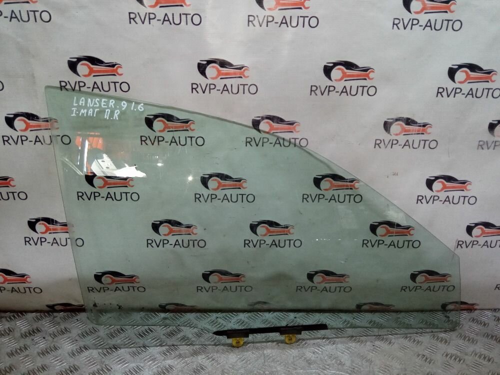 Стекло переднее правое Mitsubishi Lancer 9 2003-08