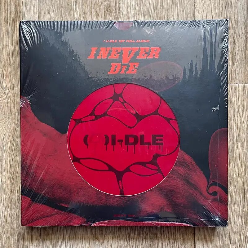 Альбомы (G)I-DLE - I NEVER DIE ALBUM RiSKY Ver. 1-Й полный альбом K-pop альбом