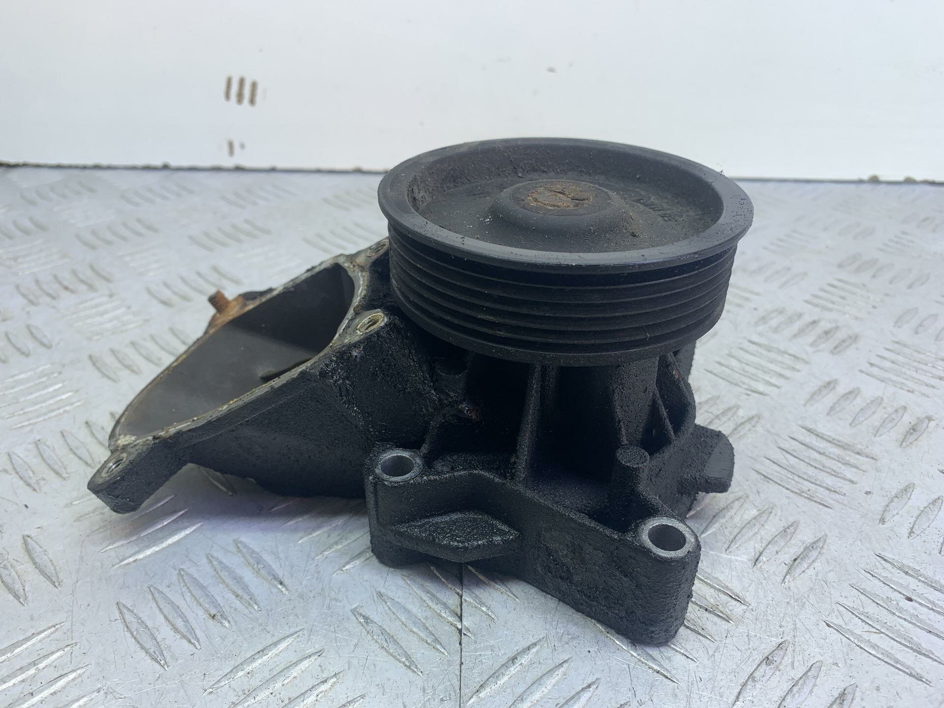 Водяная помпа BMW 3 E90/E91 (2004 - 2008) 4090790