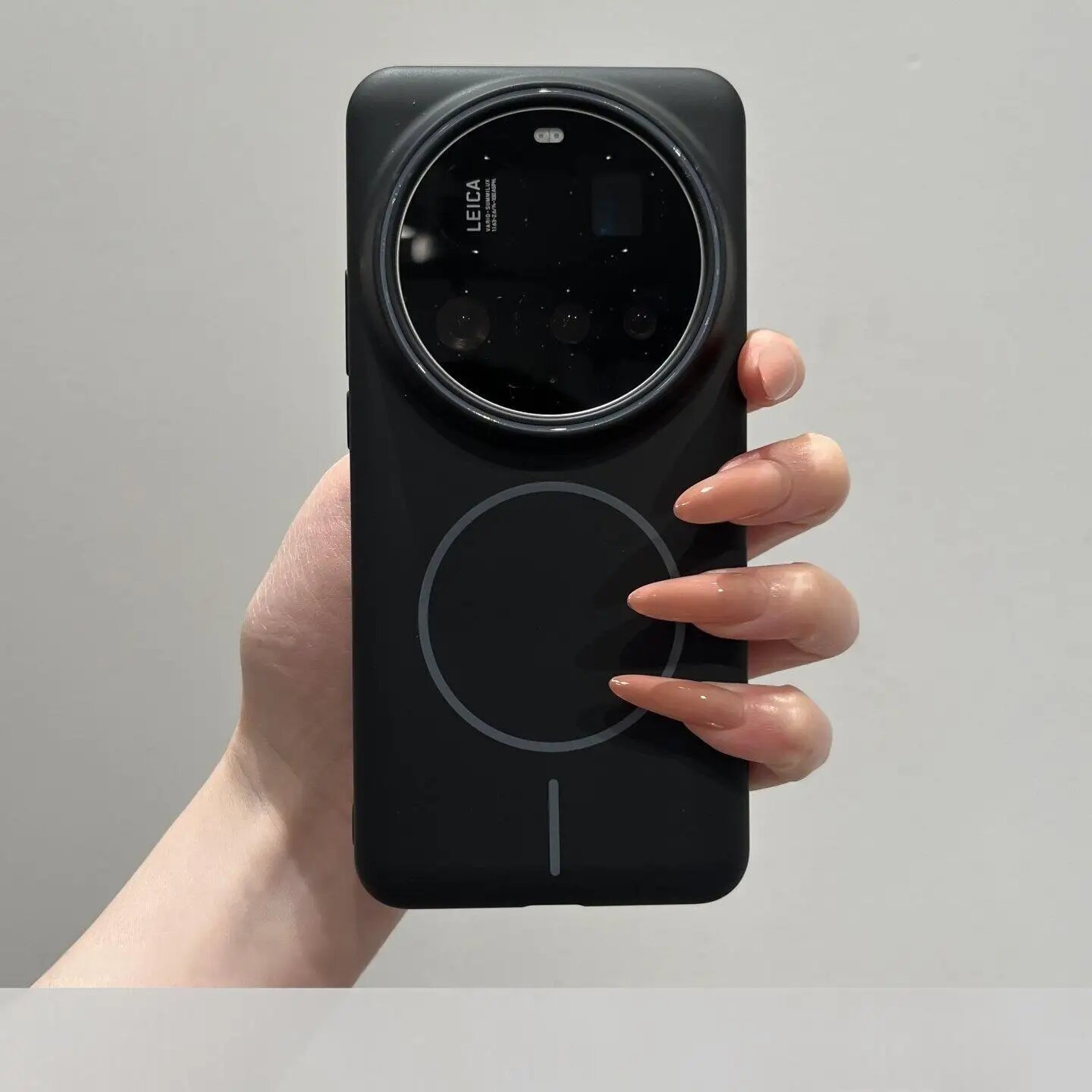 Черный чехол Xiaomi 15 Ultra Leica