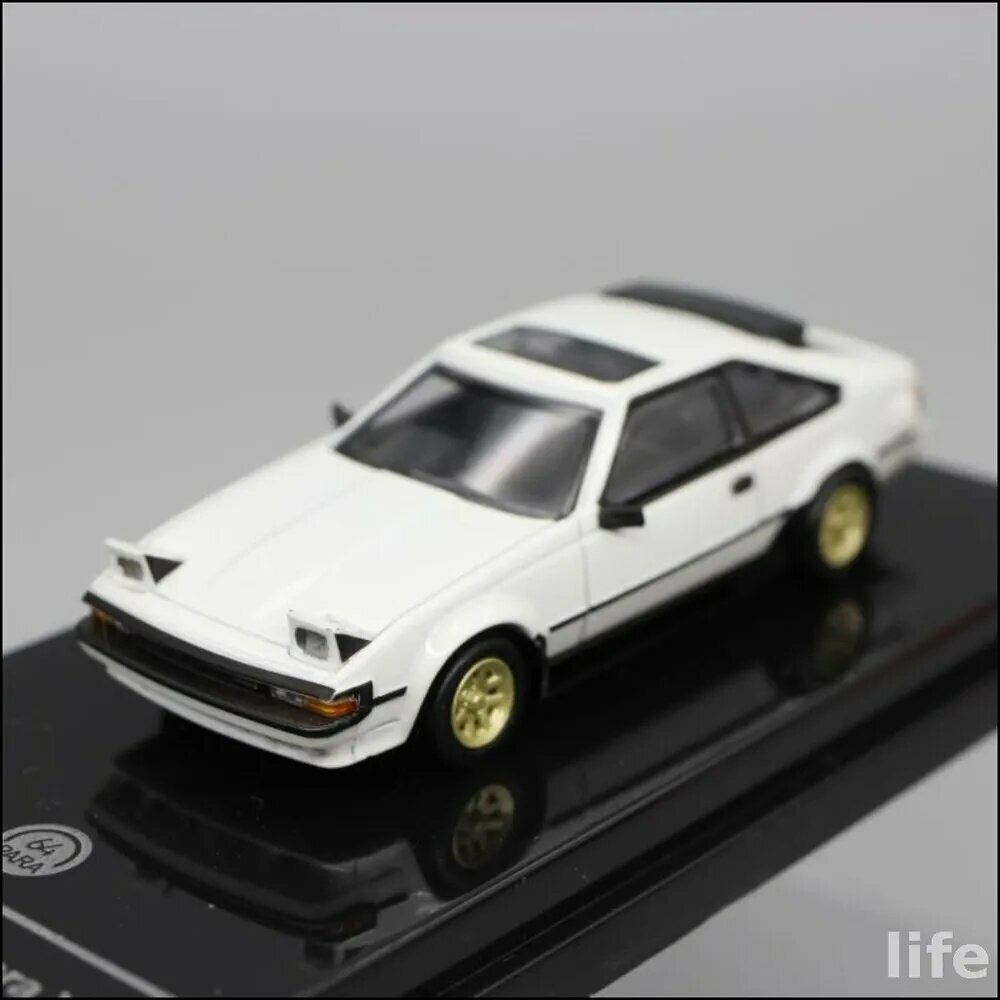 Эксклюзивная коллекционная модель Toyota Celica Supra XX 1:64, выполненная из литого металла с высочайшей детализацией