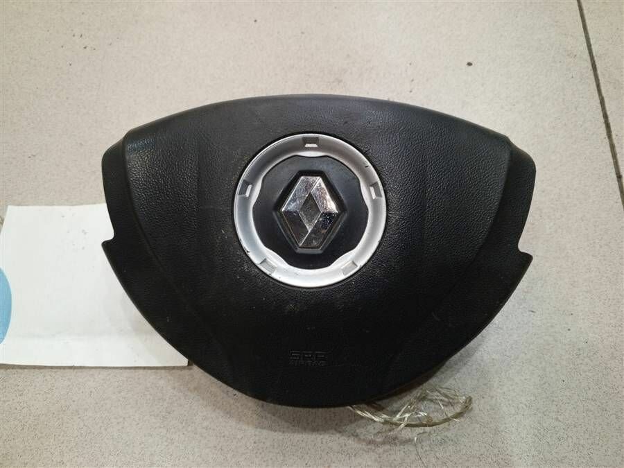 Имитация подушки безопасности в рулевое колесо Renault Sandero 2009-2014 8200891578