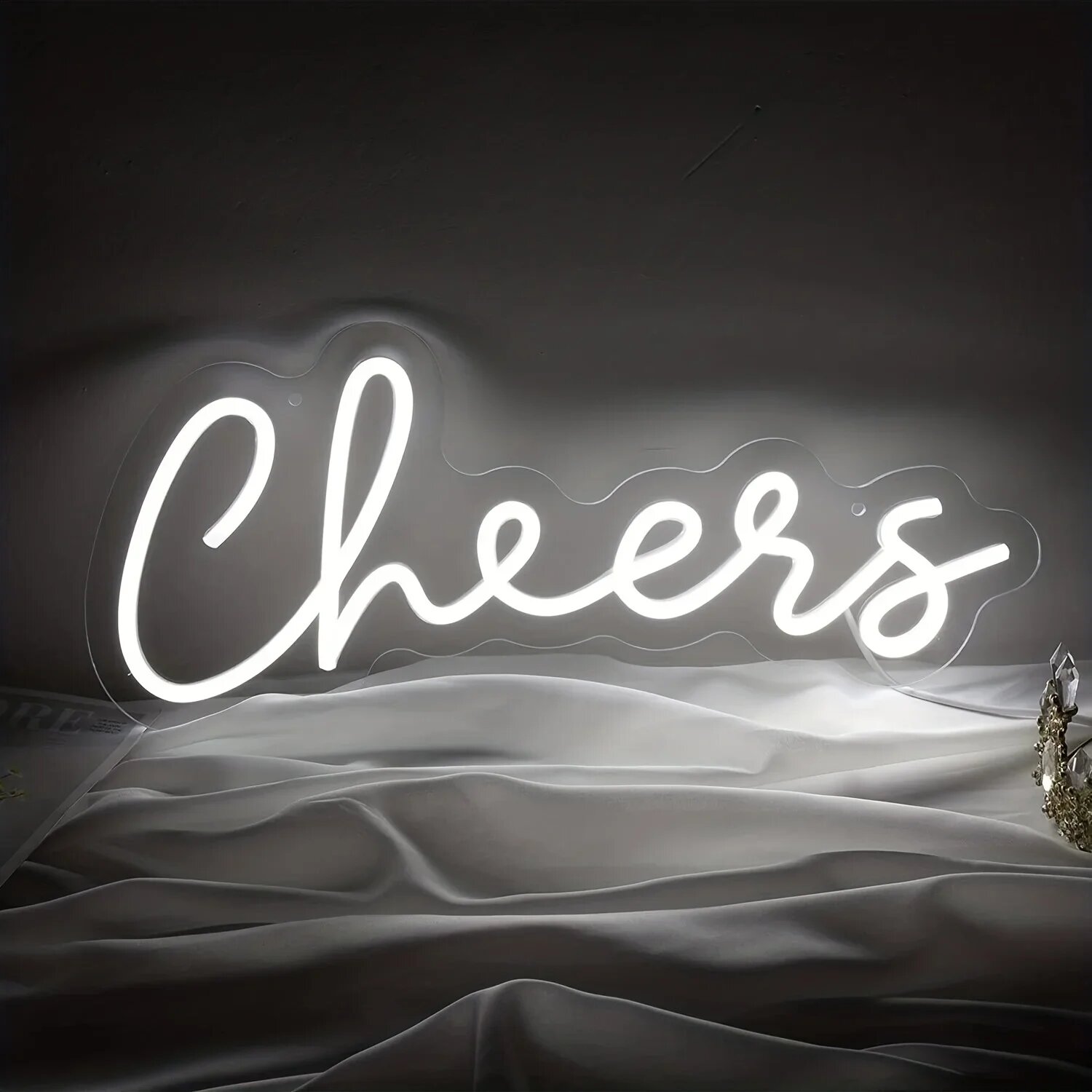 Неоновая вывеска Cheers White