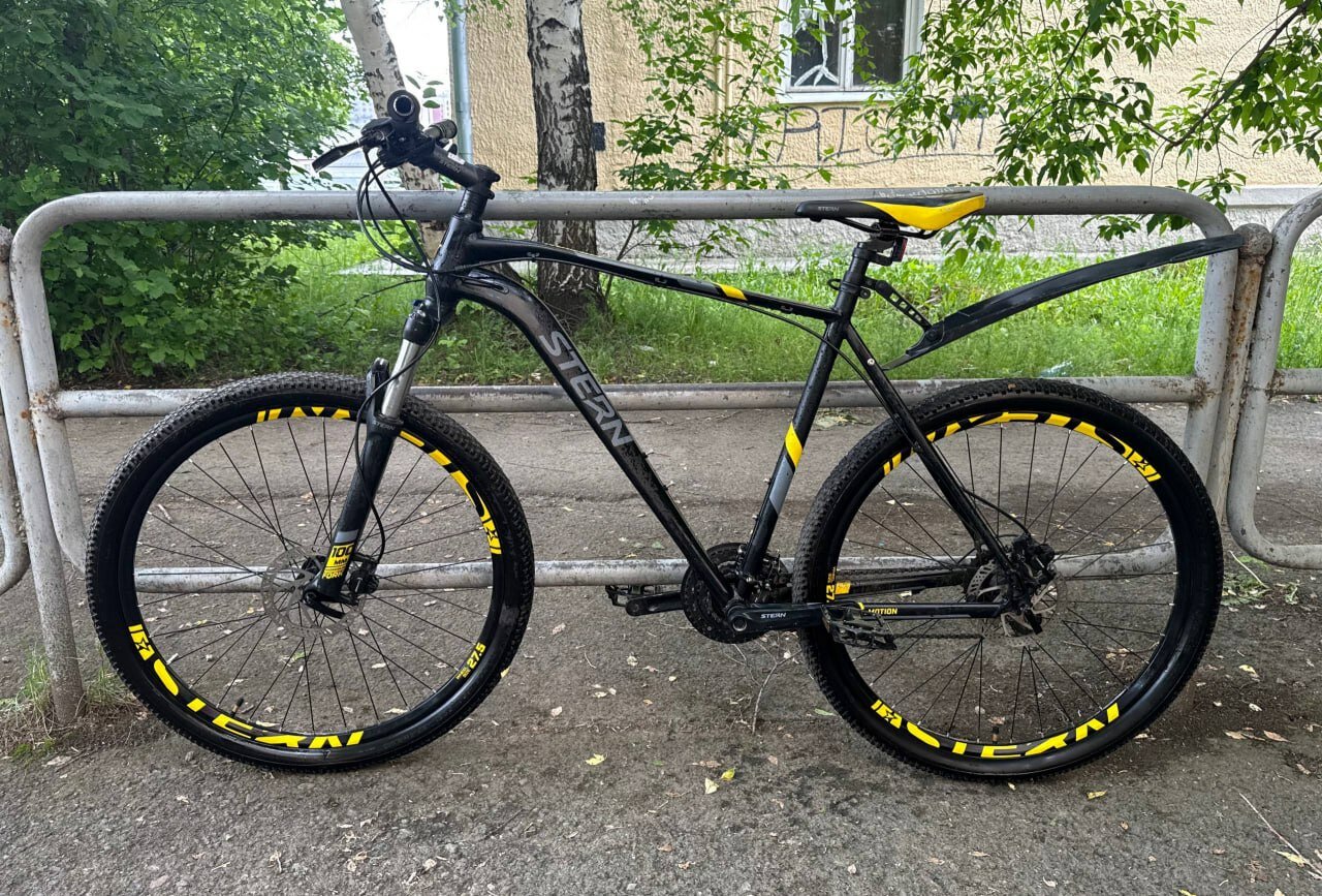 Велосипед Stern Motion 2.0 (рама 16", колеса 27.5", черный/желтый)