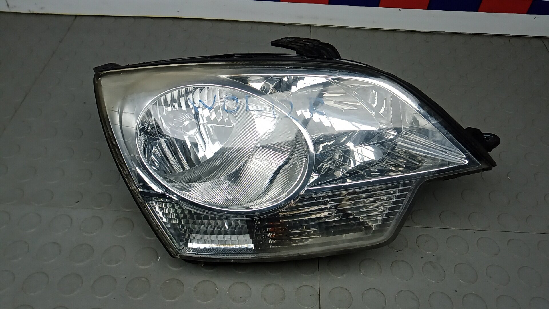 Фара правая OPEL ANTARA