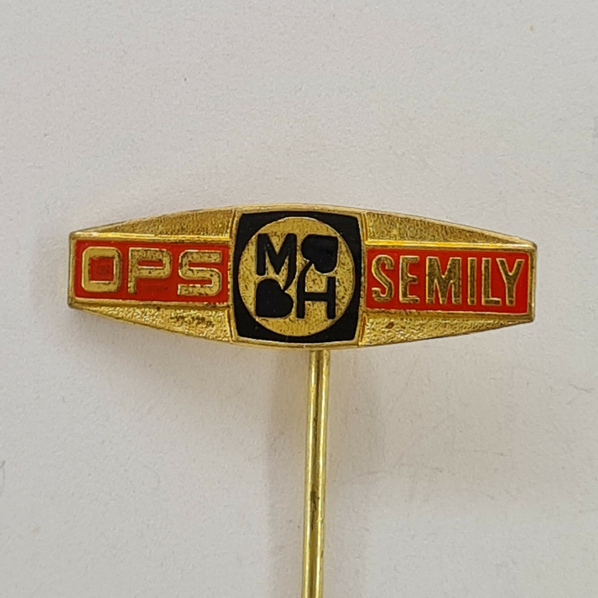 Значок СССР. OPS, MSH, Semily, Чехословакия, международная тематика. Винтажный значек.